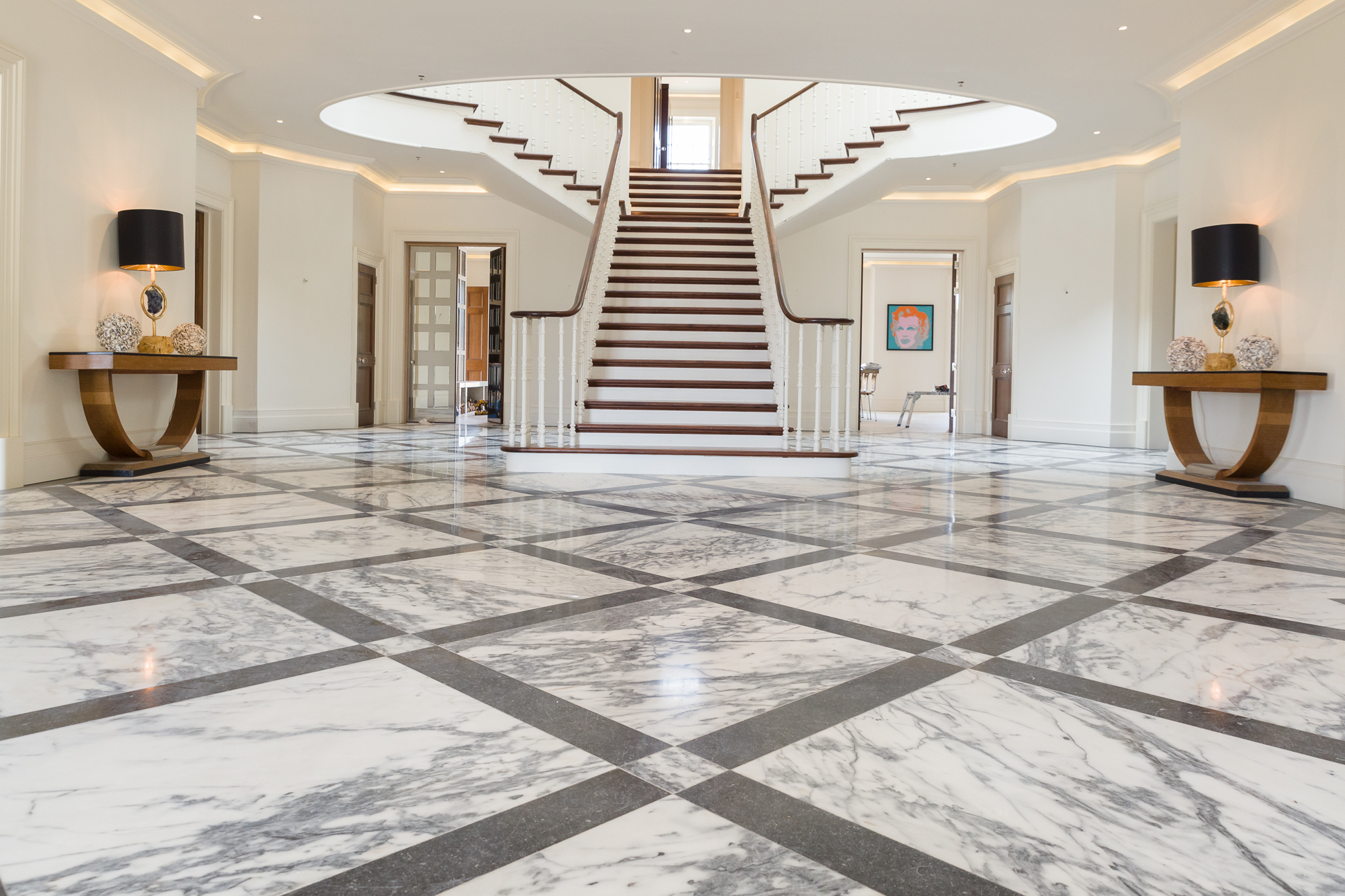 Stone Paving in Marble and Belgium Bluestone - Plurimármores - EN